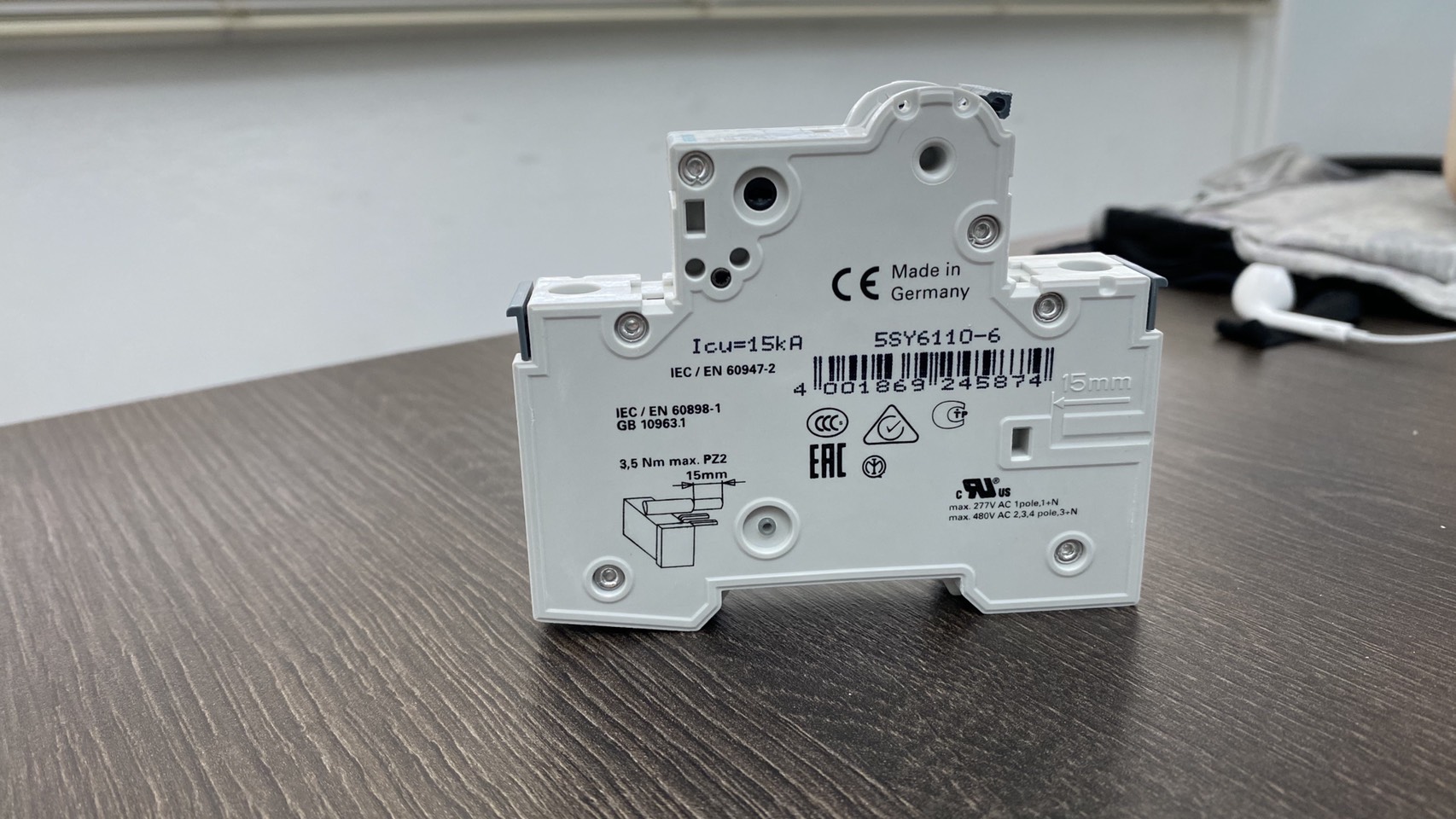 EC-0733,Siemens 5SY6110-6 MCB B10 – LOGICON ENGINEERING Co.,Ltd.