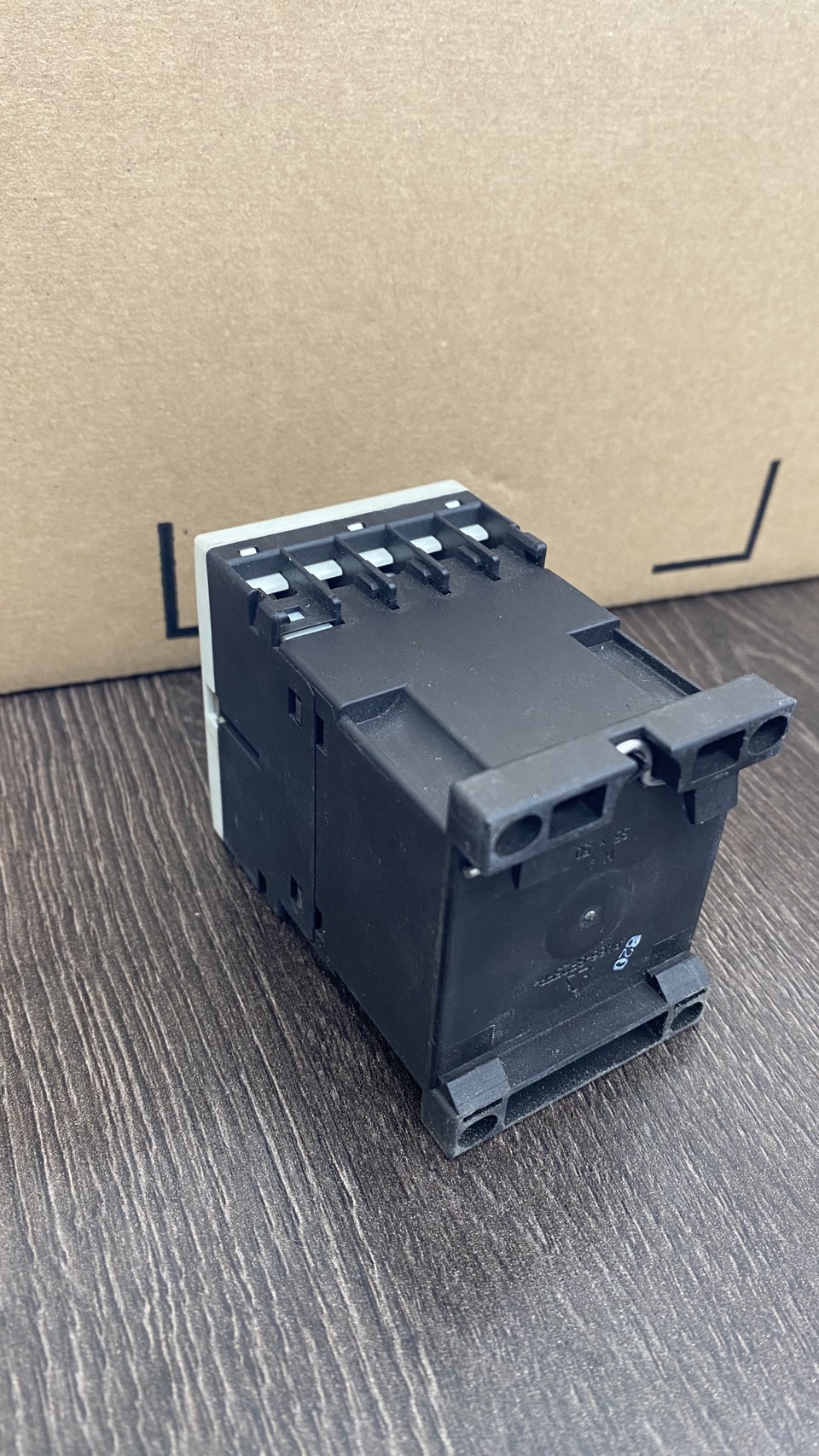 EC-0457,Siemens 3RH1140-1BB40 – LOGICON ENGINEERING Co.,Ltd.